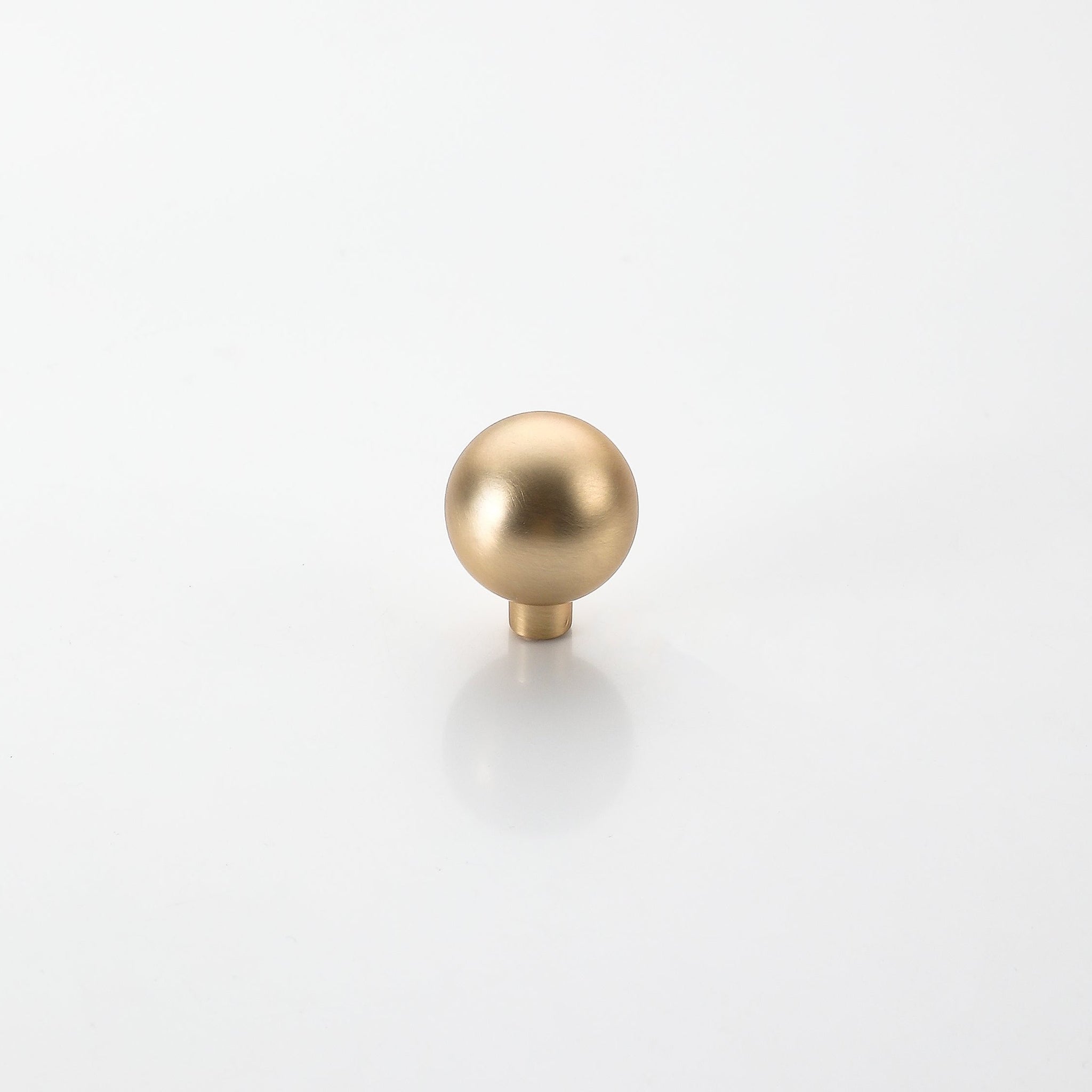 Sophisticated Refinement: Elegant Collection Knob