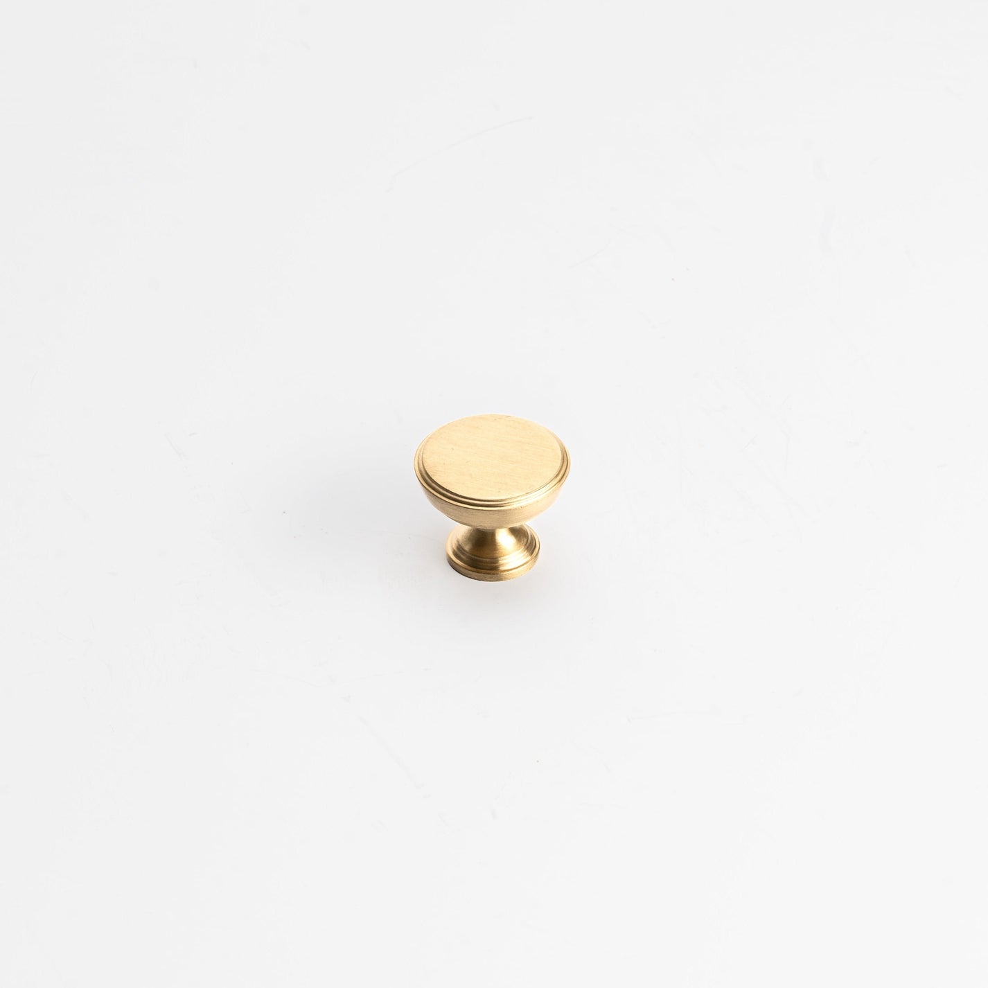 Bentleigh Solid Brass Collection - Knob – Luxhandles